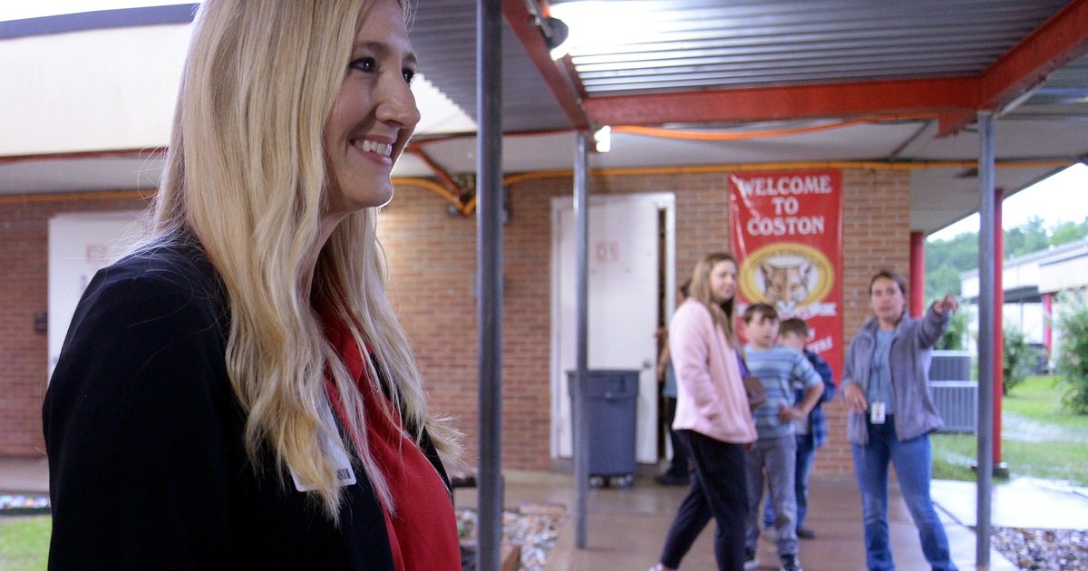 East Texans grapple with closing schools | The Texas Tribune