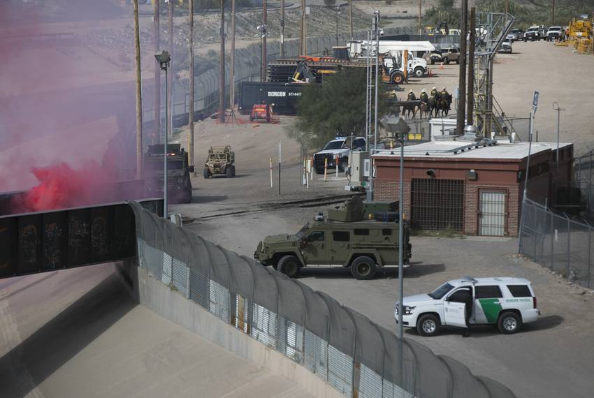 Border Patrol conducts "crowd control" exercise in El Paso | The Texas ...
