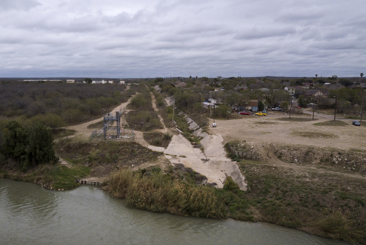 Webb County, Laredo coming face to face with the reality of a border ...