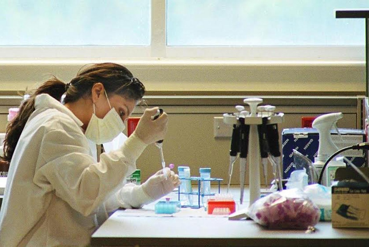 Austin Scrambles with Fallout of Closed DNA Lab | The Texas Tribune