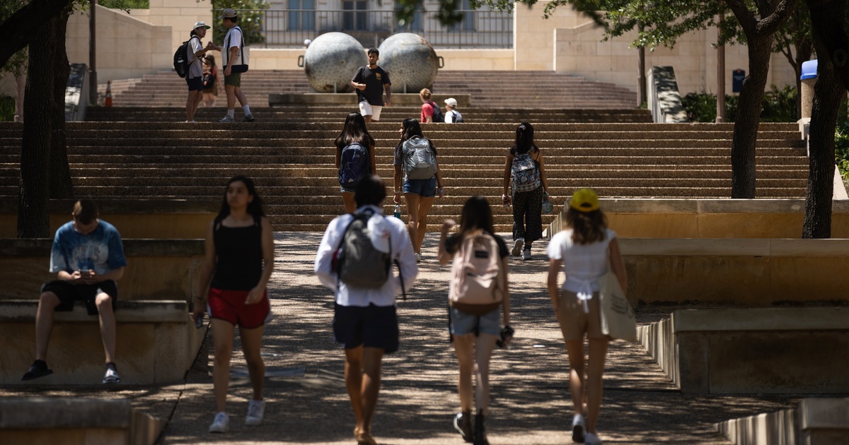 University of Texas at Austin launches on-campus housing scholarship ...
