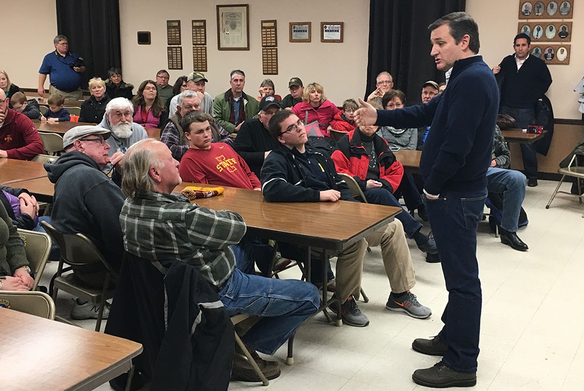 Cruz Sees a Heightened Urgency to Iowa Win | The Texas Tribune