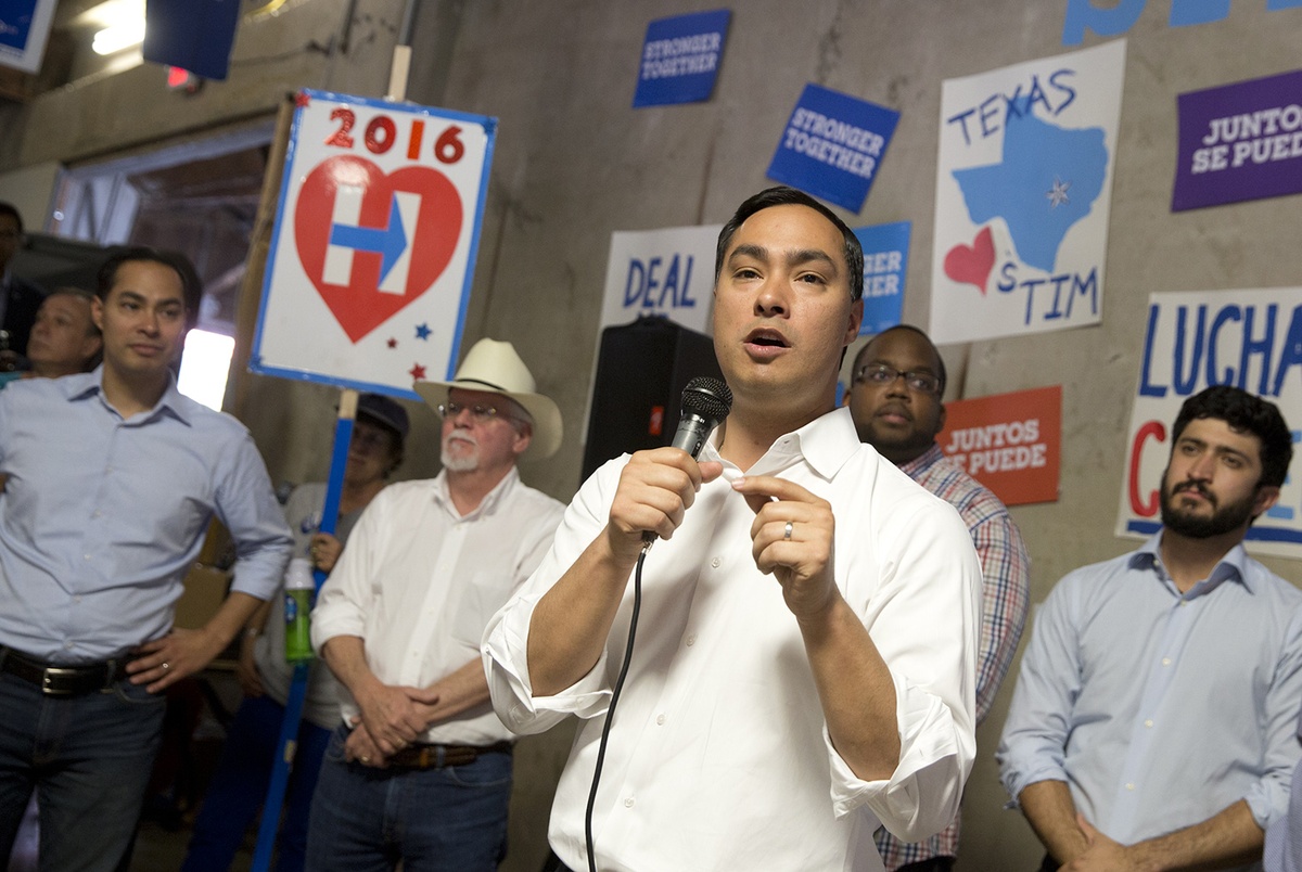 Castro demands answers in FBI probe of Clinton emails | The Texas Tribune