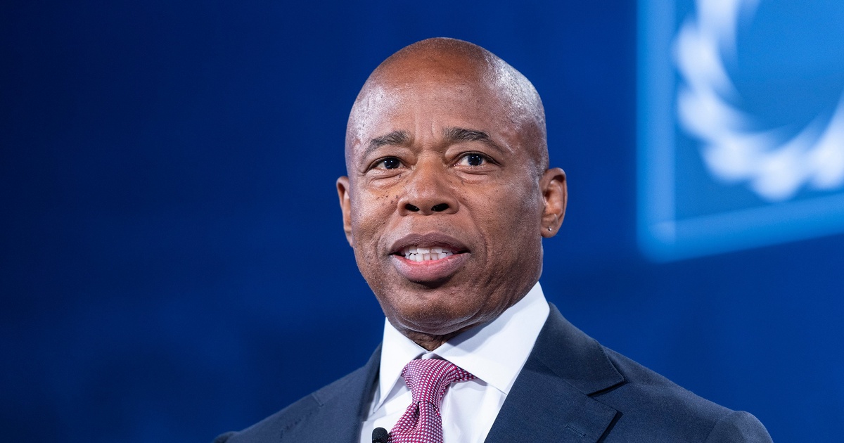 New York’s Eric Adams slams Abbott for not coordinating migrant busing ...