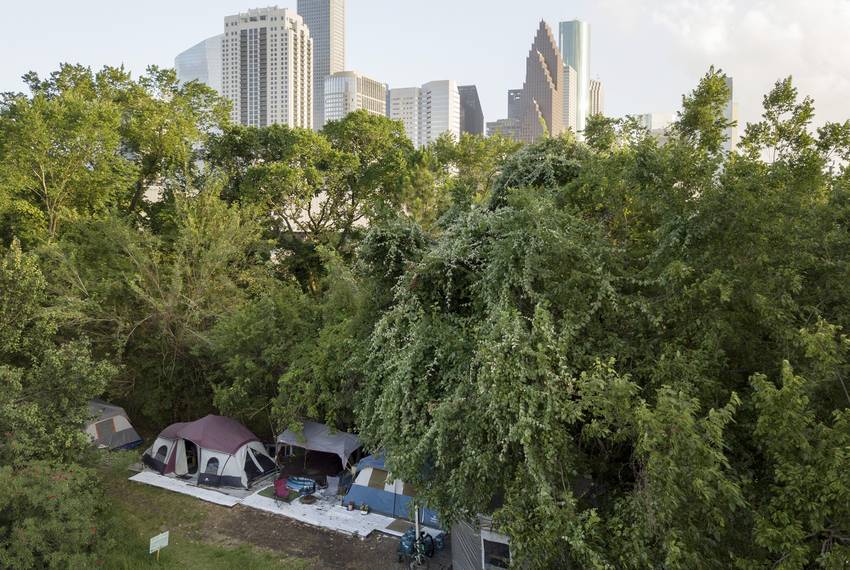 Why homelessness is going down in Houston but up in Dallas | The Texas ...