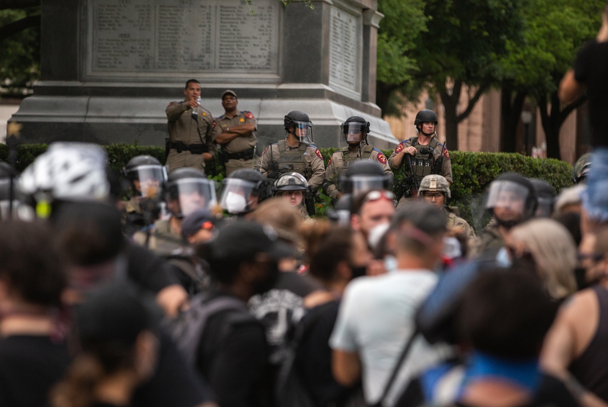 Texas DPS goes after more than a dozen police brutality protesters ...