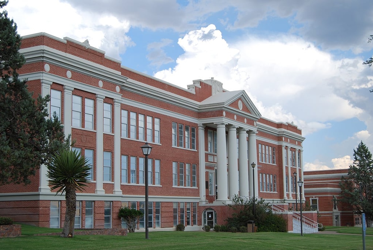 As Sul Ross Enrollment Increases, So Does Faculty Pay | The Texas Tribune