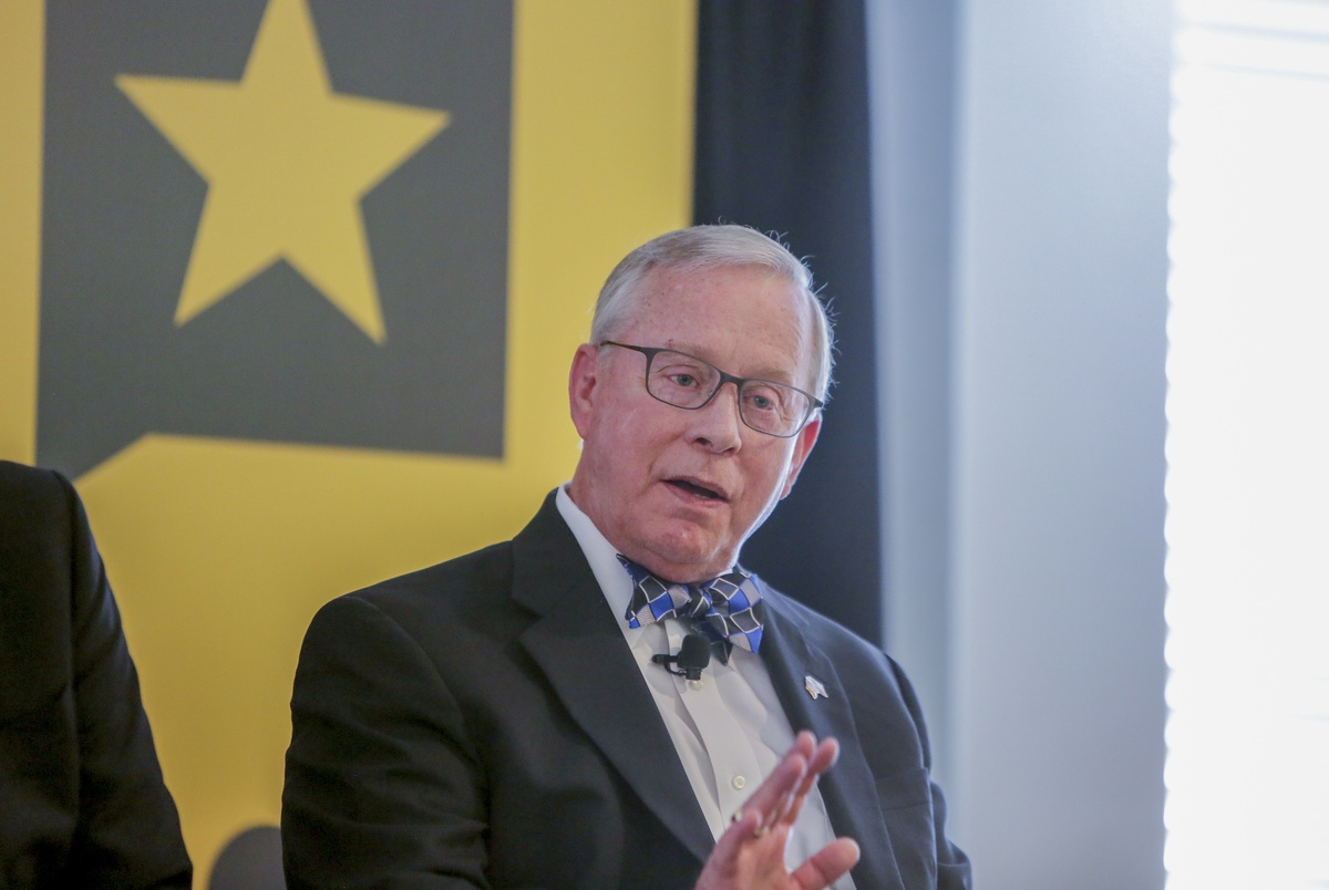 U.S. Rep. Ron Wright hospitalized while undergoing cancer treatment ...