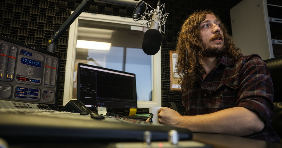 Texas public radio stations aim to survive after budget cuts | The ...