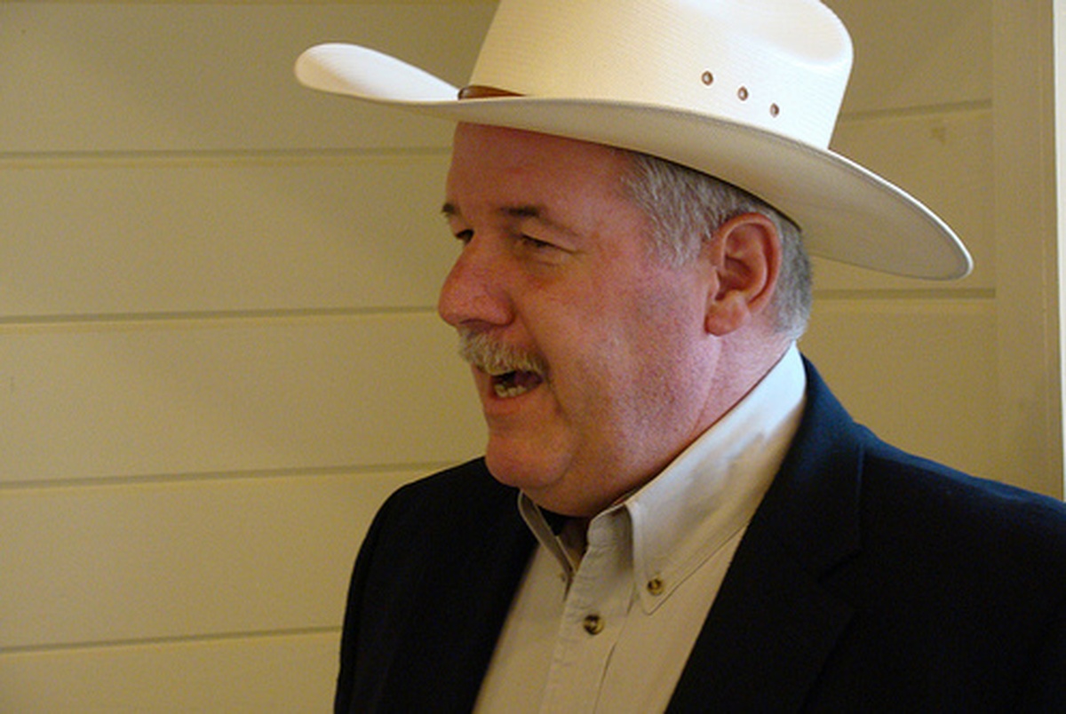 Houston Chronicle Endorses Hank Gilbert | The Texas Tribune