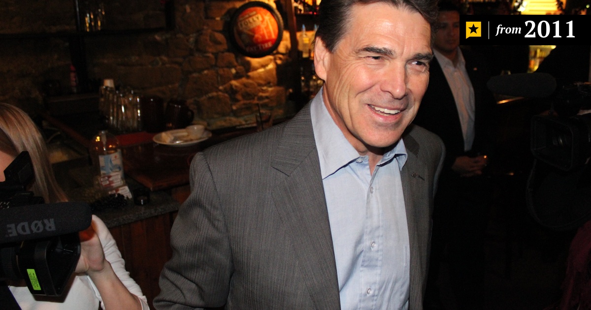 Before Hiatus, Perry Bus Tour Gains Traction | The Texas Tribune