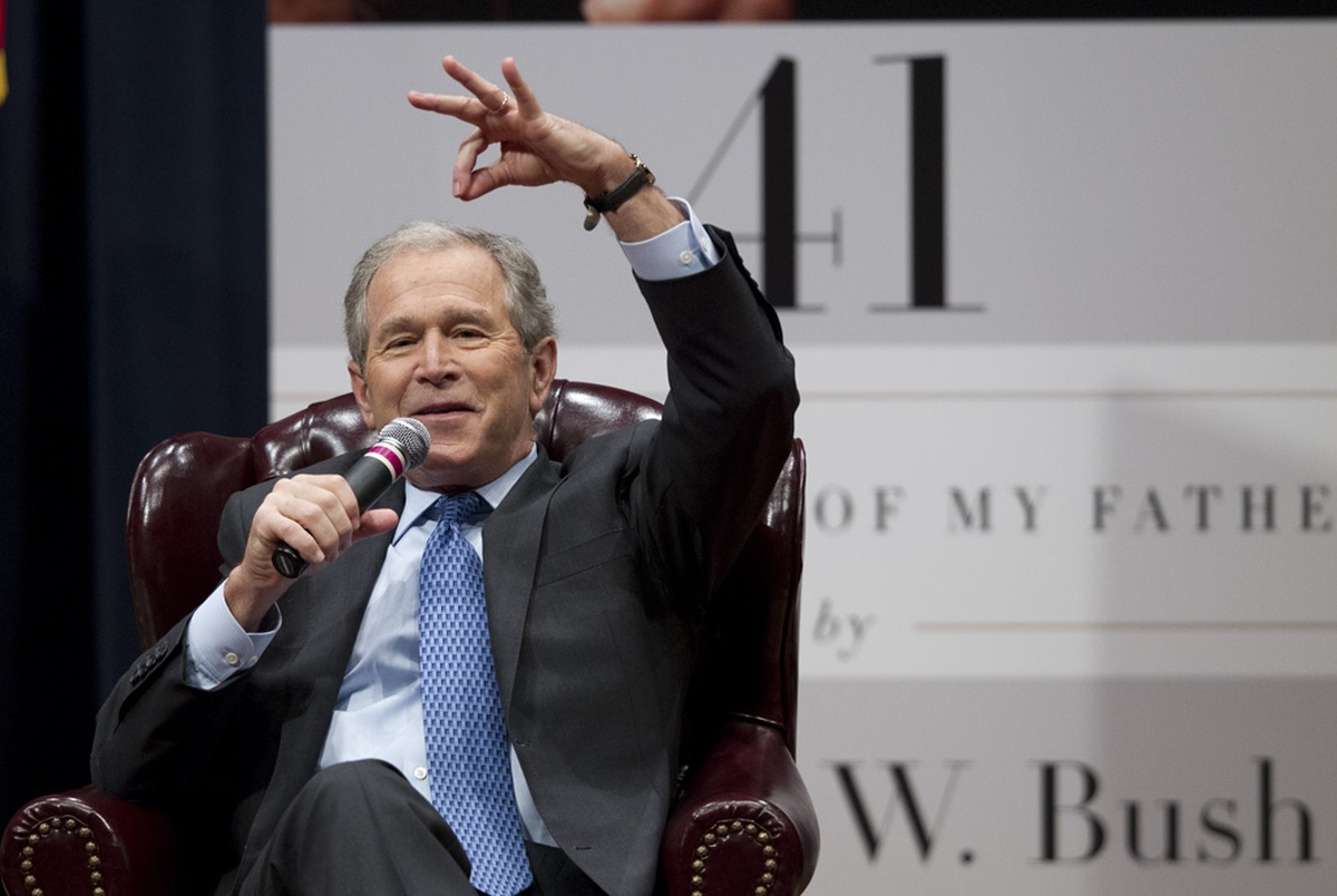 George W. Bush, Invoking Father, Urges Jeb to Run | The Texas Tribune