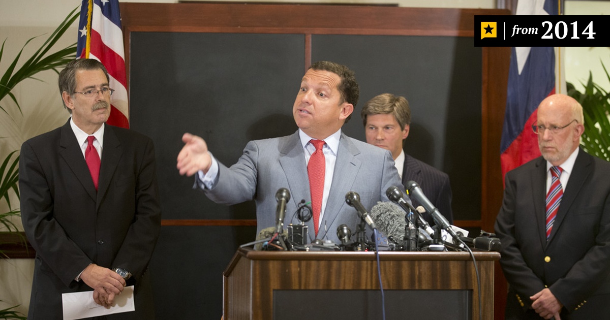 Perry's Attorneys Vow to Win Fight Against Indictment | The Texas Tribune