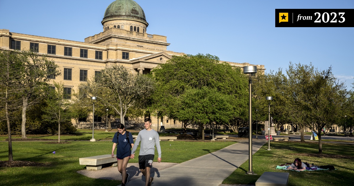 Texas Senate approves bill that preserves college faculty tenure | The ...