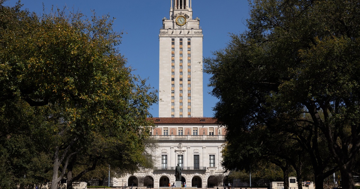 UT-Austin reverts to requiring standardized test scores | The Texas Tribune