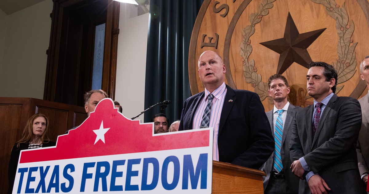 Effort to ban Democratic chairs fails in Texas House | The Texas Tribune