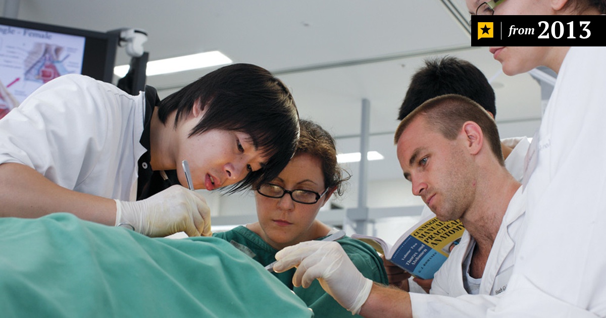 Bill Targets Caribbean Medical School With Eye on Texas | The Texas Tribune