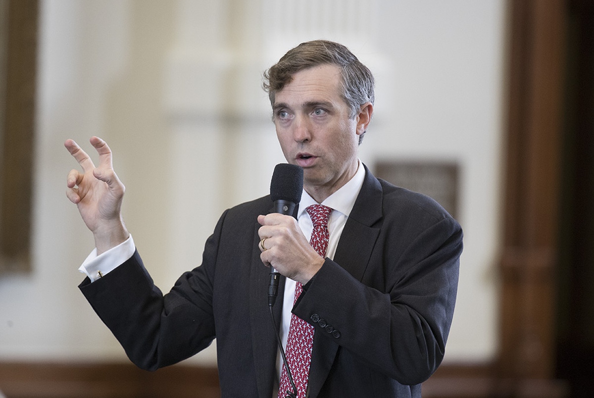 GOP state Sen. Van Taylor of Plano makes congressional run official ...