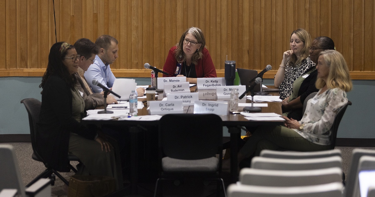 Texas’ maternal mortality committee skips post-Dobbs deaths | The Texas ...