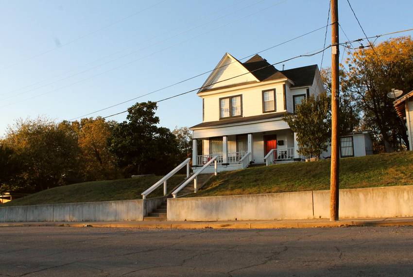 Dallas' historically black neighborhood works to keep history alive ...