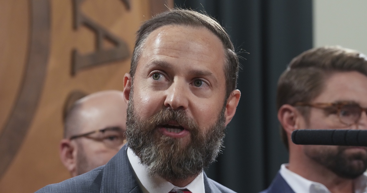 Dustin Burrows risks big to seek Texas House speakership | The Texas Tribune