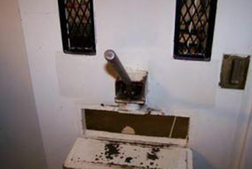 TDCJ Officer Beaten With His Own "Pry Tool" | The Texas Tribune